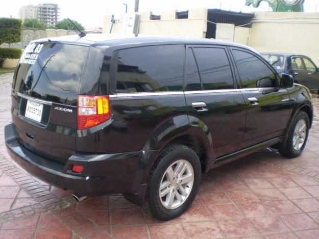 Isuzu Axiom 3.5 i V6 24V 4WD (233 Hp)